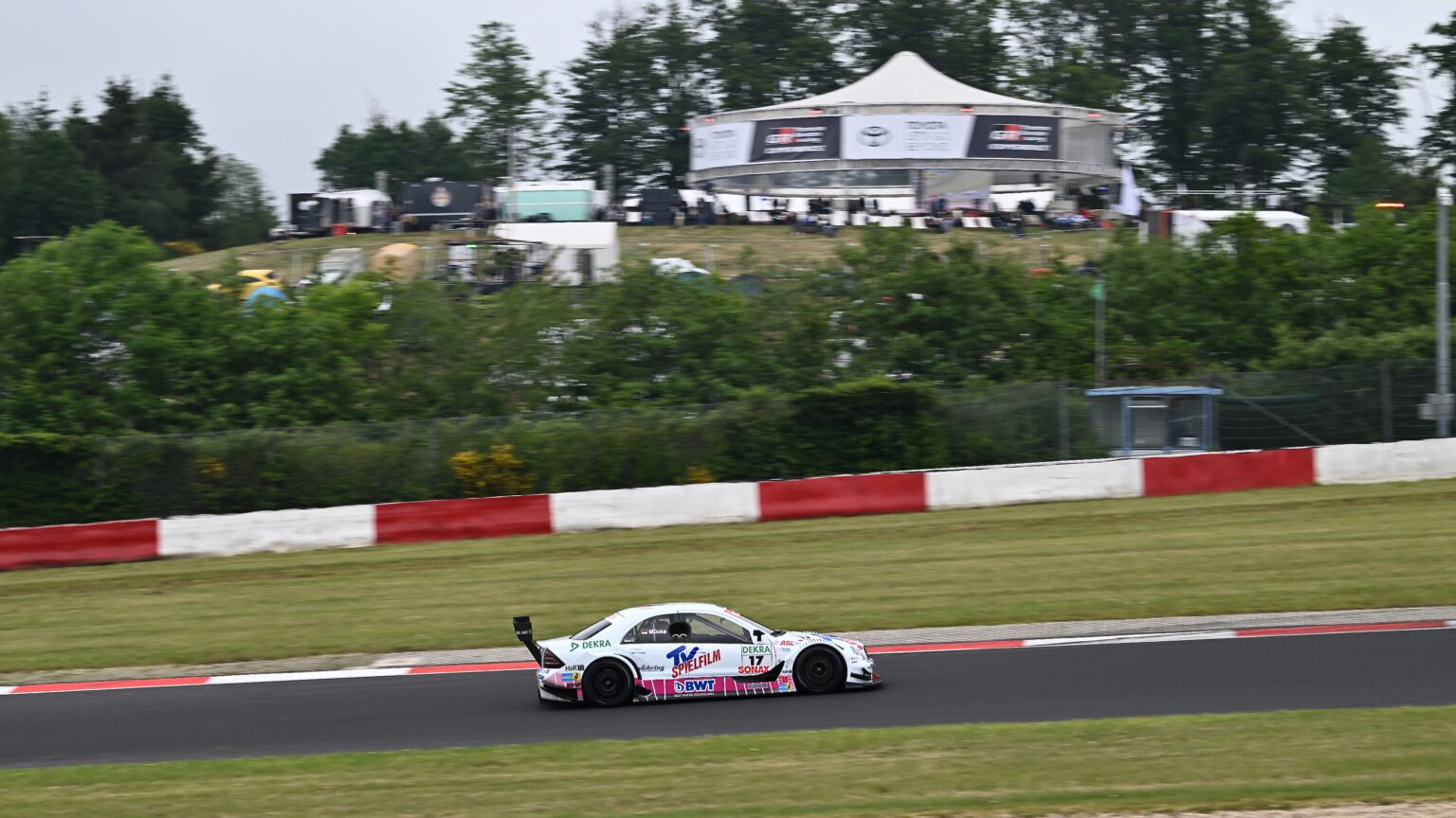 (Stefan) Mücke sticht zum zweiten Mal zu: Zweiter Mercedes-Benz-Triumph ...